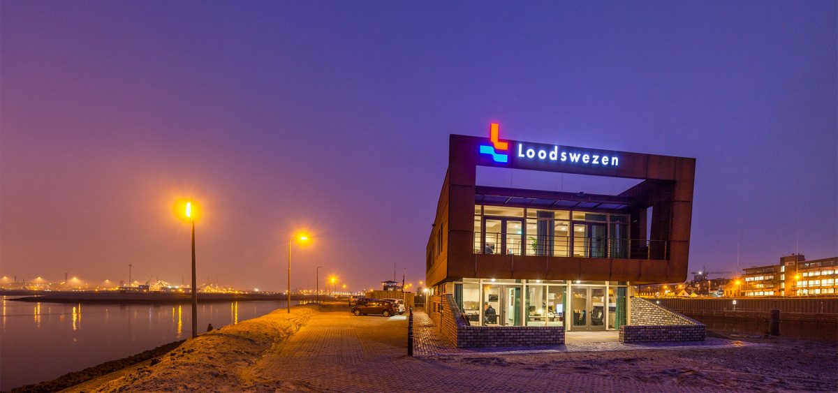 Het Loodswezen, IJmuiden - Tendergebouw