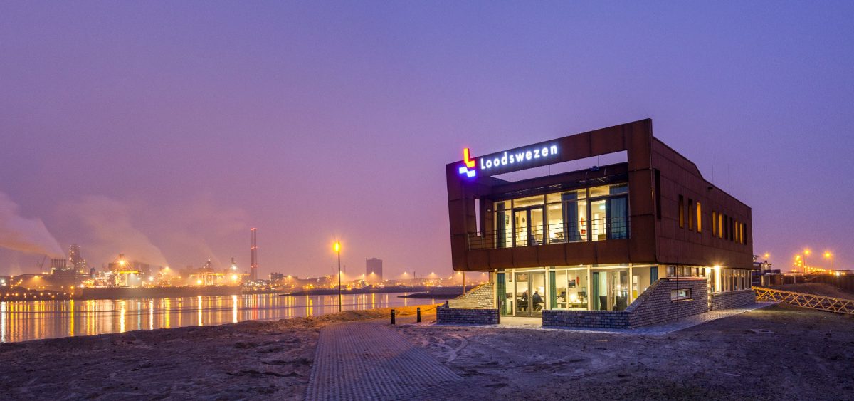 Het Loodswezen, IJmuiden - Tendergebouw