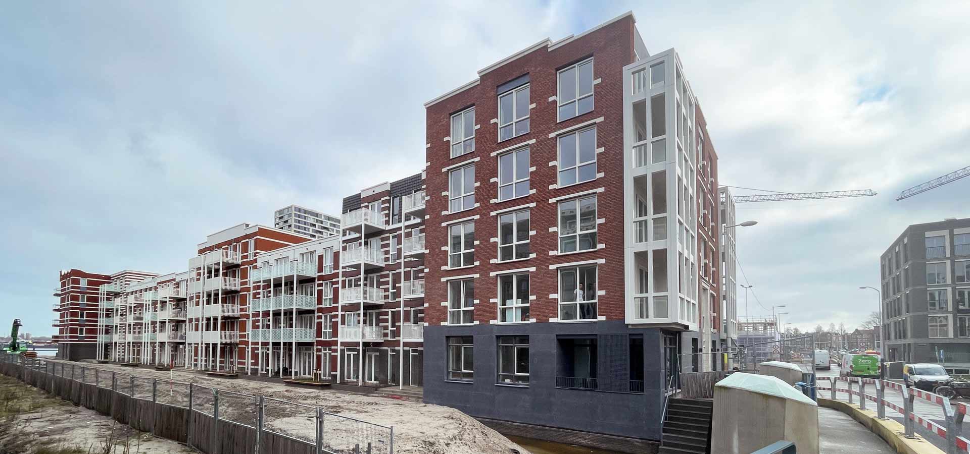 Eerste jongeren krijgen sleutel van deelwoning in Mahonie | FARO